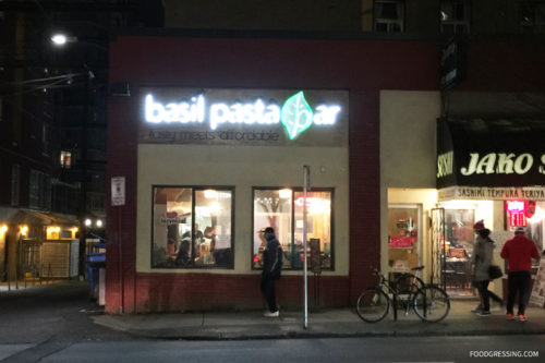 Cheap & Fast Pasta: Basil Pasta Bar on Davie - Foodgressing