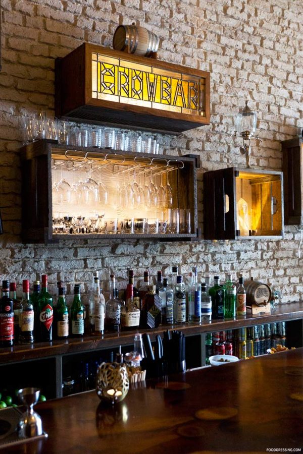 Crowbar in Fraserhood: Champagne Sabering, Dinner & Creative Cocktails