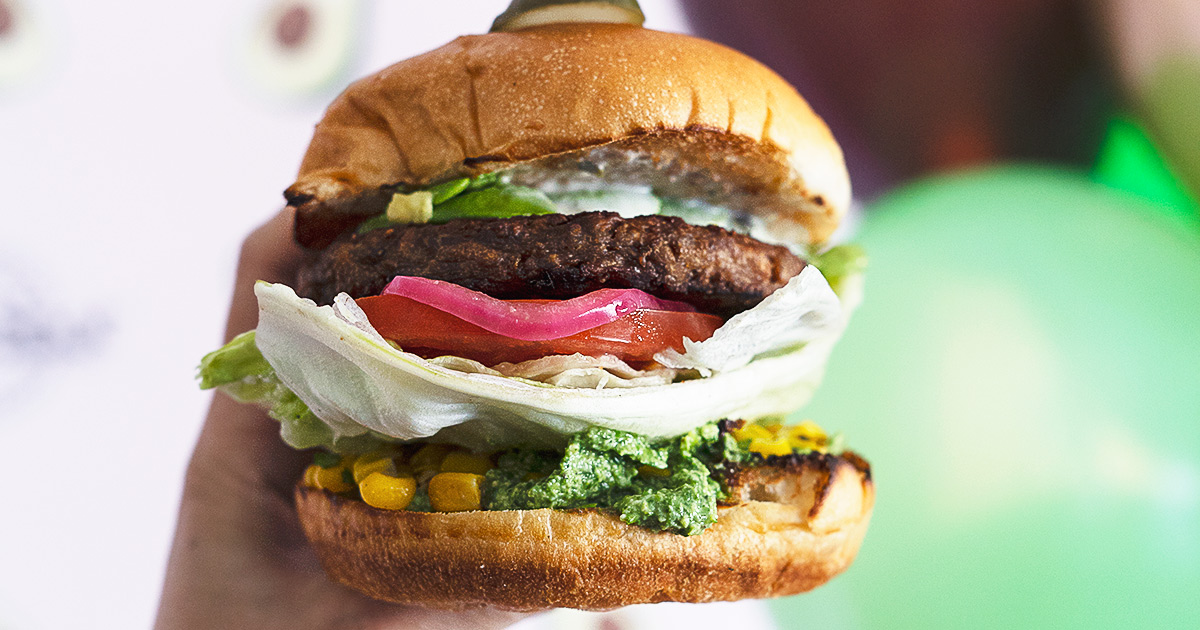 White Spot Beyond Burger | White Spot Avocado Beyond Burger [Review]
