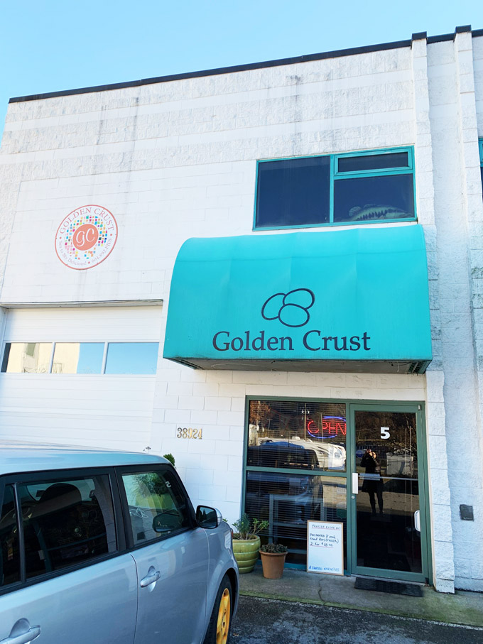 Golden Crust in Squamish: Pocket Pies - Foodgressing