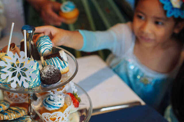 Hilton Vancouver Metrotown Frozen-Theme Afternoon Tea