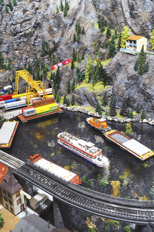 Osoyoos Attraction: Osoyoos Desert Model Railroad Museum
