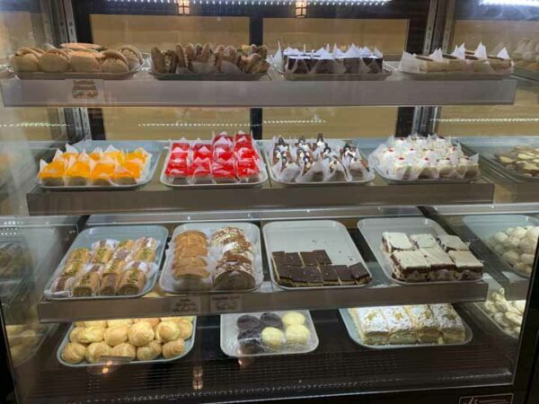 New West End Persian Bakery: Golestan Bakery - Foodgressing