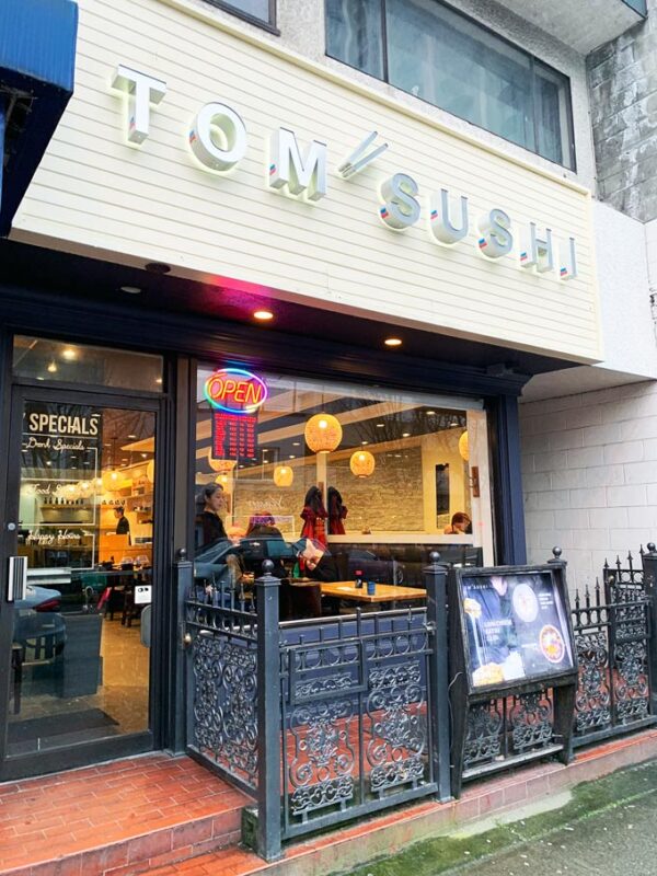 Tom Sushi in Vancouver: Uni Ikura Don (Off the Menu Item) - Foodgressing