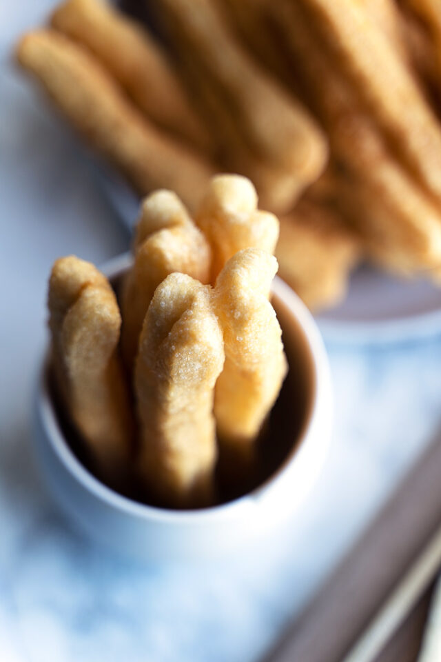 Homemade Chinese Doughnuts (Youtiao, 油条) Recipe - Foodgressing