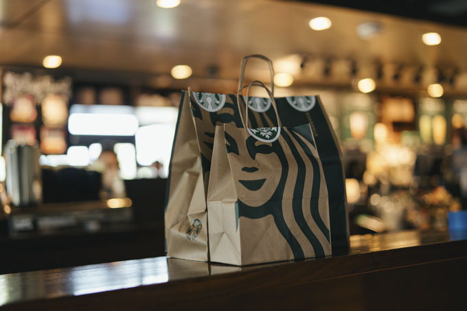 Starbucks Canada Grab-and-Go Service - Foodgressing