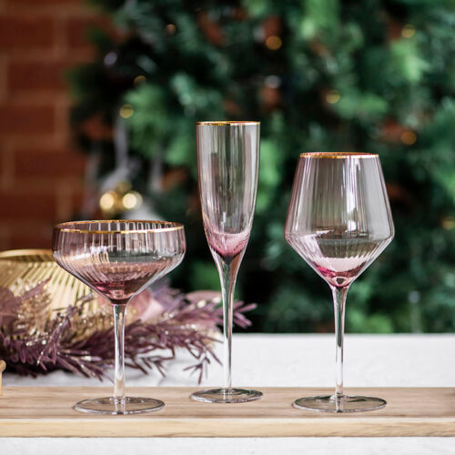 Colored Glassware Ideas: Solid, Muticolored, Sets, Where to Buy, Settings