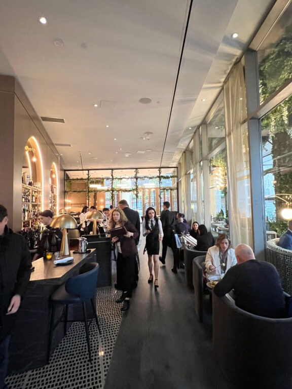 Riley’s Fish & Steak Vancouver Downtown: Opening Date, Menu, Location