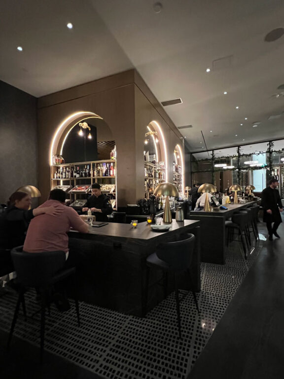 Riley’s Fish & Steak Vancouver Downtown: Opening Date, Menu, Location