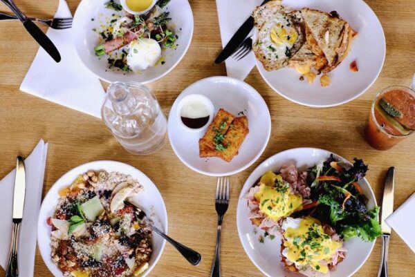 Best Brunch in Victoria BC Canada: 16+ Top Victoria Brunch Spots