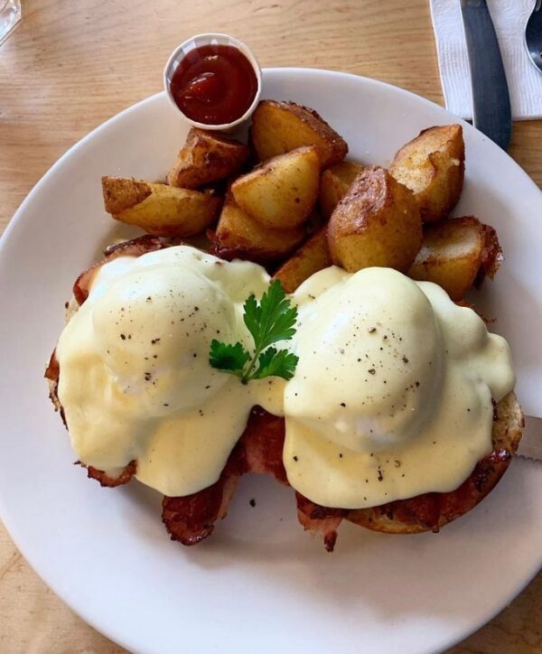 Best Brunch in Victoria BC Canada: 16+ Top Victoria Brunch Spots