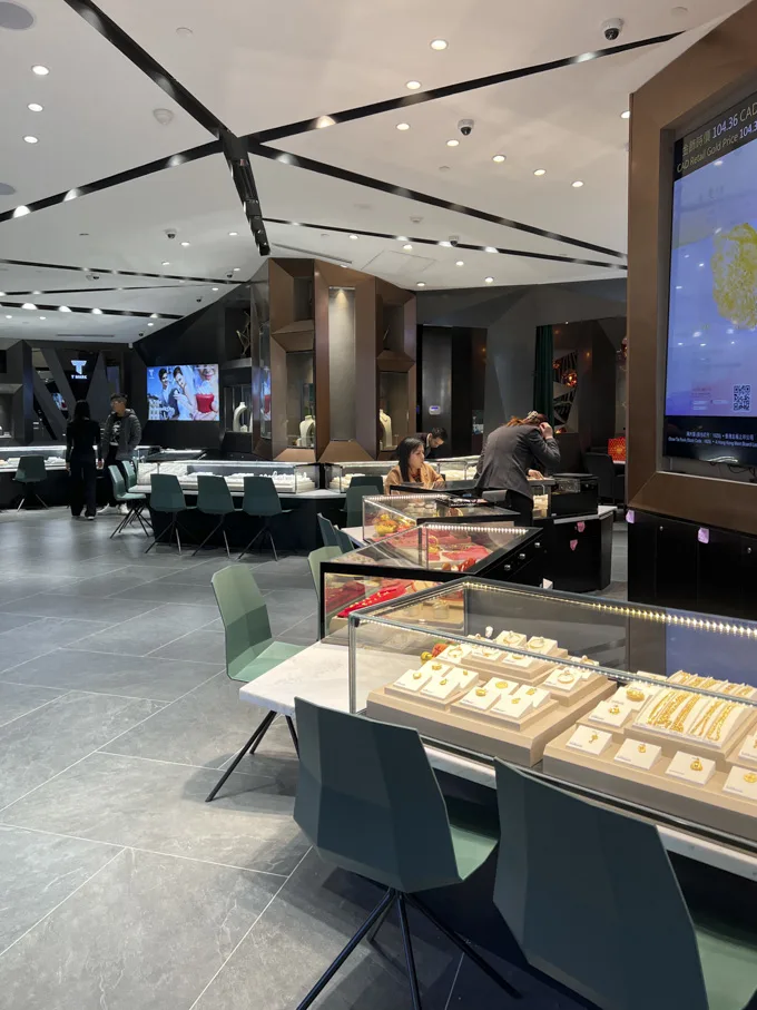 Chow Tai Fook Richmond BC - Gold & Diamond Fine Jewelry