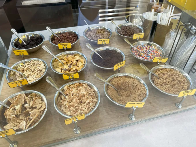 Magpies Softserve Los Angeles Highland Park - Foodgressing