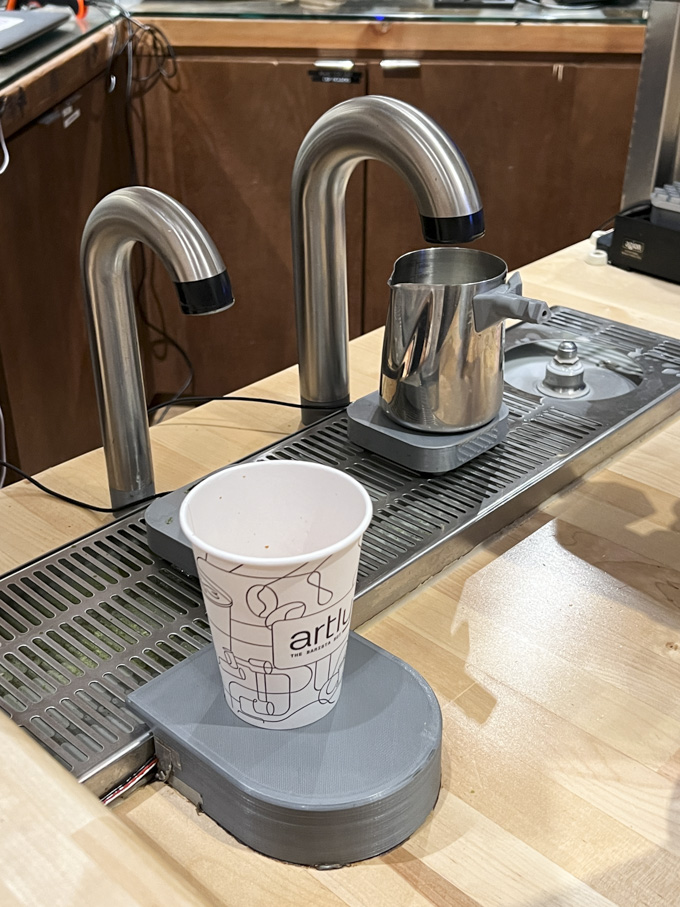 Artly robot barista can grind coffee beans, froth milk, pour latte art