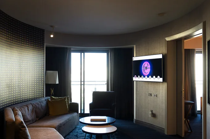 The Cosmopolitan of Las Vegas - Terrace Suite With Fountain View