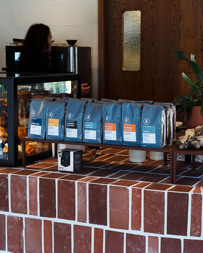 Analog Coffee Vancouver BC - New Yaletown Coffee Spot