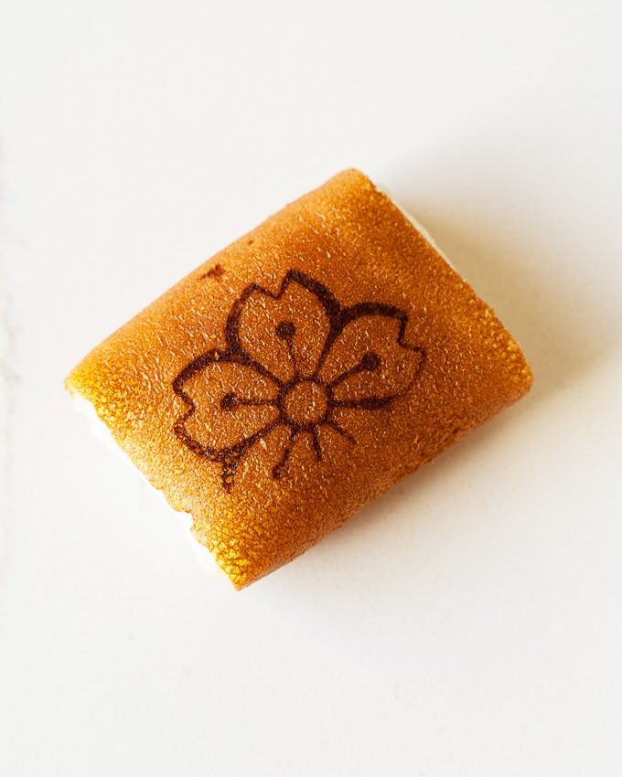 Fugetsu-Do Bakery Shop Los Angeles - Mochi & Rice Cakes - Foodgressing