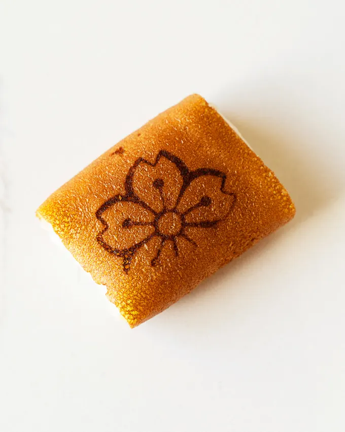 Fugetsu-Do Bakery Shop Los Angeles - Mochi & Rice Cakes - Foodgressing