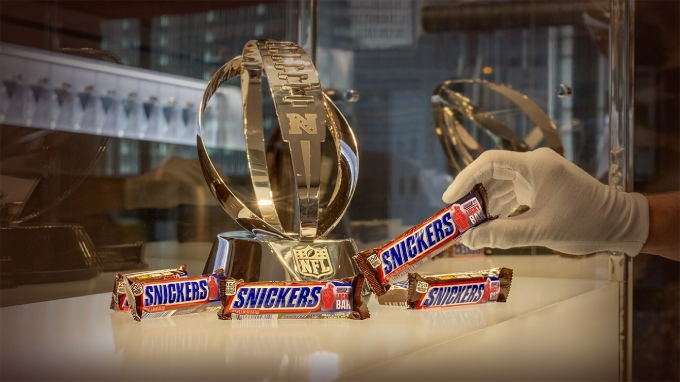 Mars Partners With NFL On Snickers Luck Shop