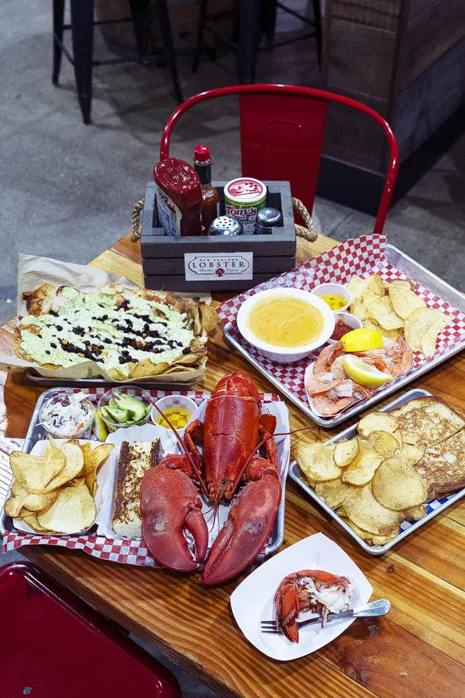 New England Lobster Market & Eatery in Burlingame CA [Review ...