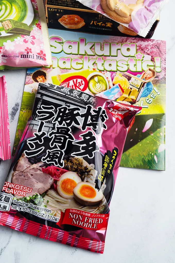 Tokyo Treat Sakura Snacktastic Box 2024 [Review] - Foodgressing