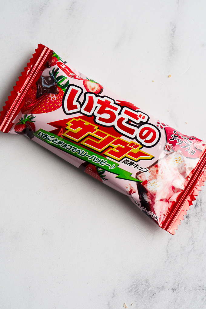 Tokyo Treat Sakura Snacktastic Box 2024 [Review] - Foodgressing