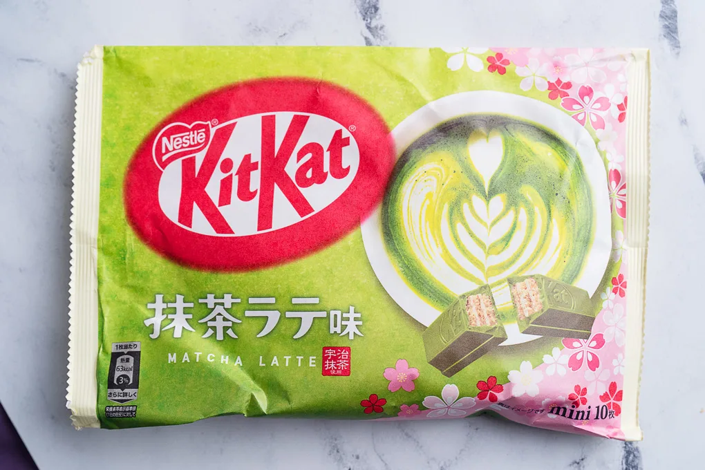 Tokyo Treat Sakura Snacktastic Box 2024 [Review] - Foodgressing