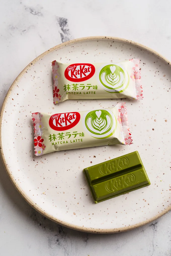 Tokyo Treat Sakura Snacktastic Box 2024 [Review] - Foodgressing