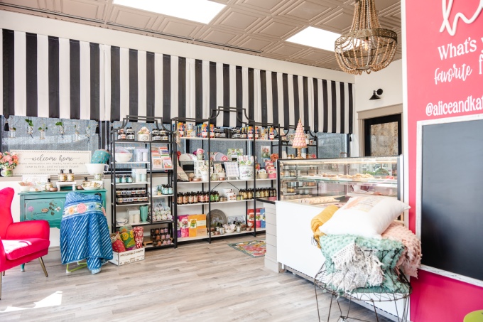 Boutique Bakery Alice + Kate Opens in Castle Pines CO