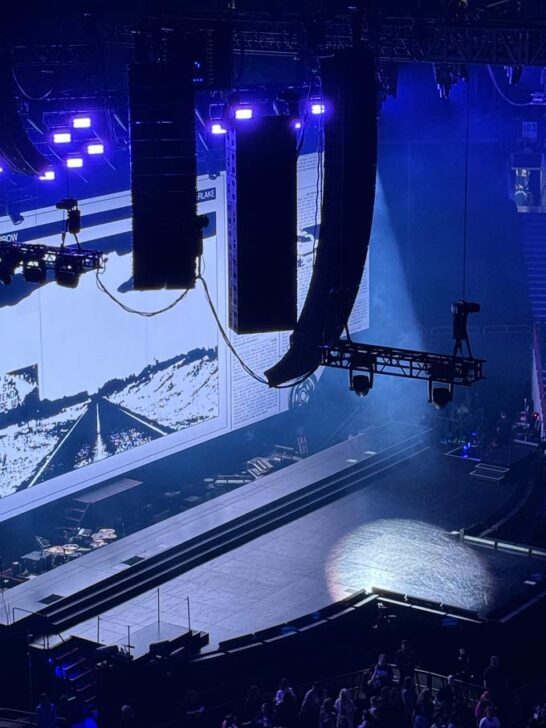 Rogers Arena Food Prices & Menu Options - 2024 Roundup - Foodgressing