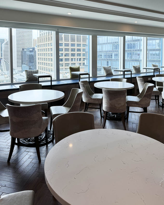 Hyatt Regency Calgary: Regency Club Lounge - Foodgressing