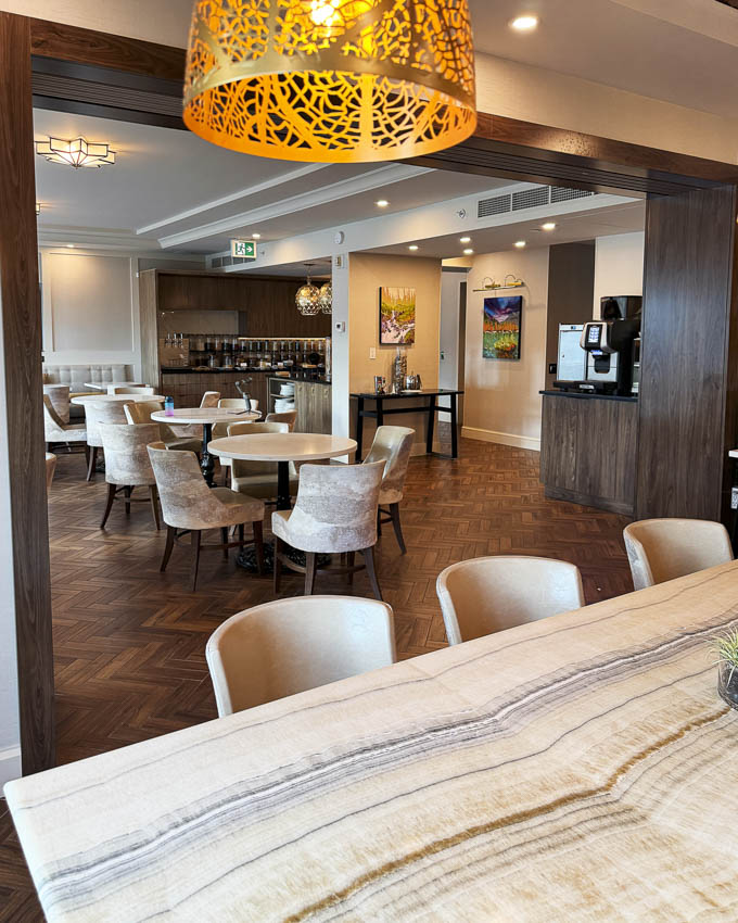 Hyatt Regency Calgary: Regency Club Lounge - Foodgressing